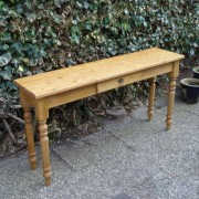 Grenen sidetable landelijk - Sidetables op maat - de Grenenhoeve