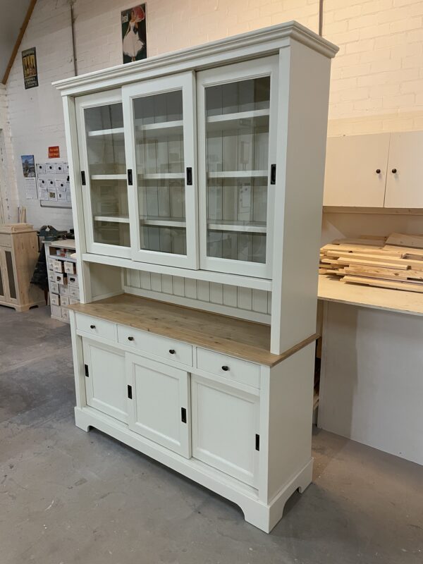 Grenen buffetkast nodig? Hier vind je buffetkasten op maat!